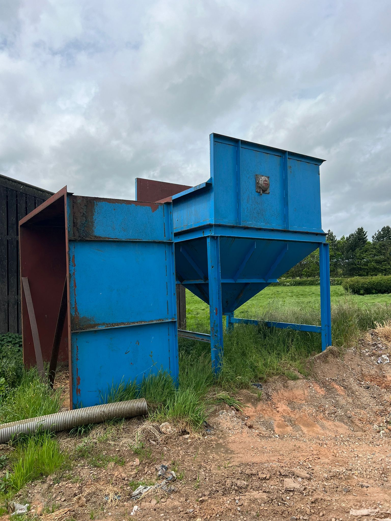 Machinery Dispersal Sale on behalf of Willis Dairy Farmers Ltd – Market ...