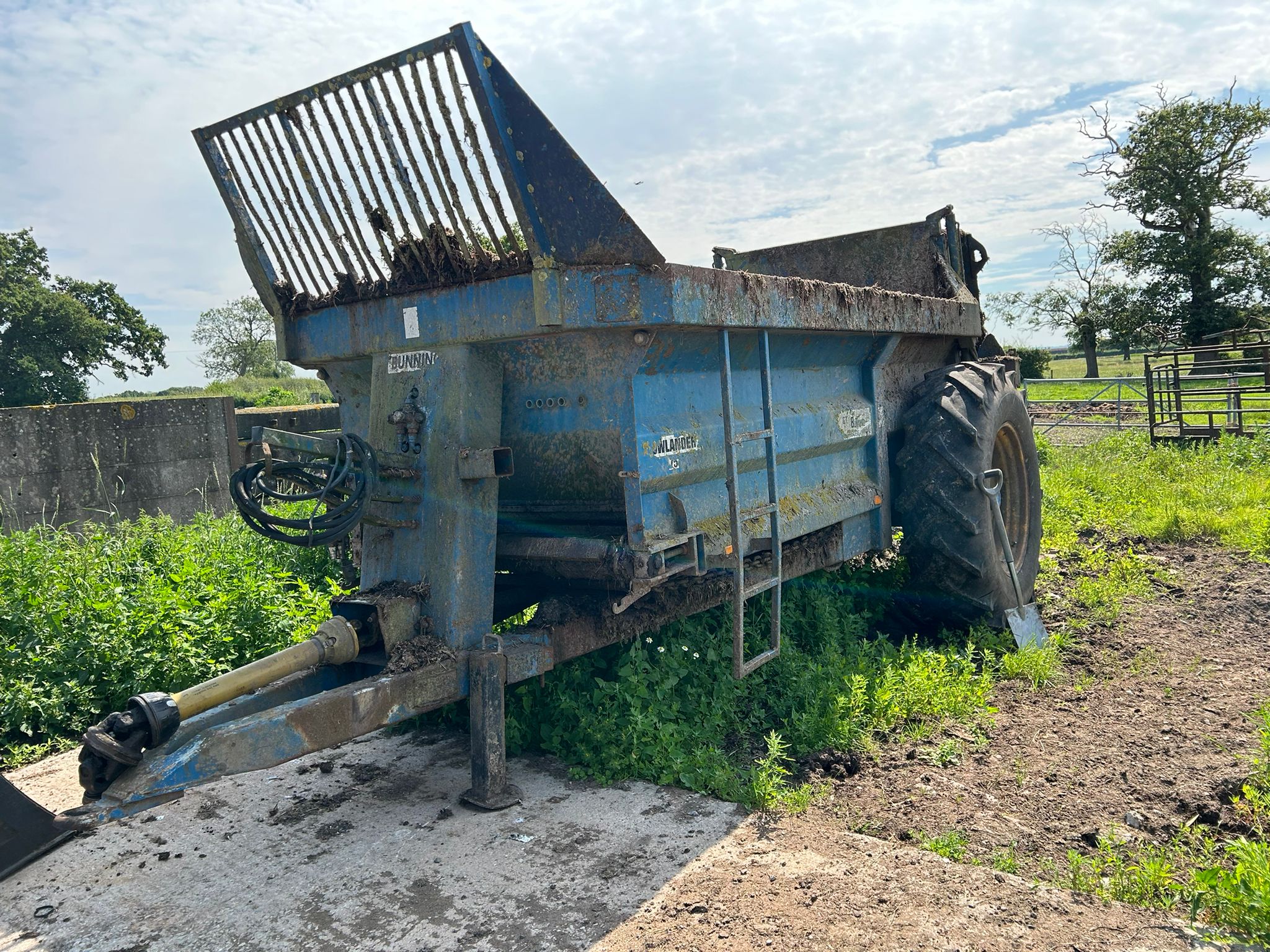 Machinery Dispersal Sale On Behalf of Mr R.G Woolley & Son – Market ...