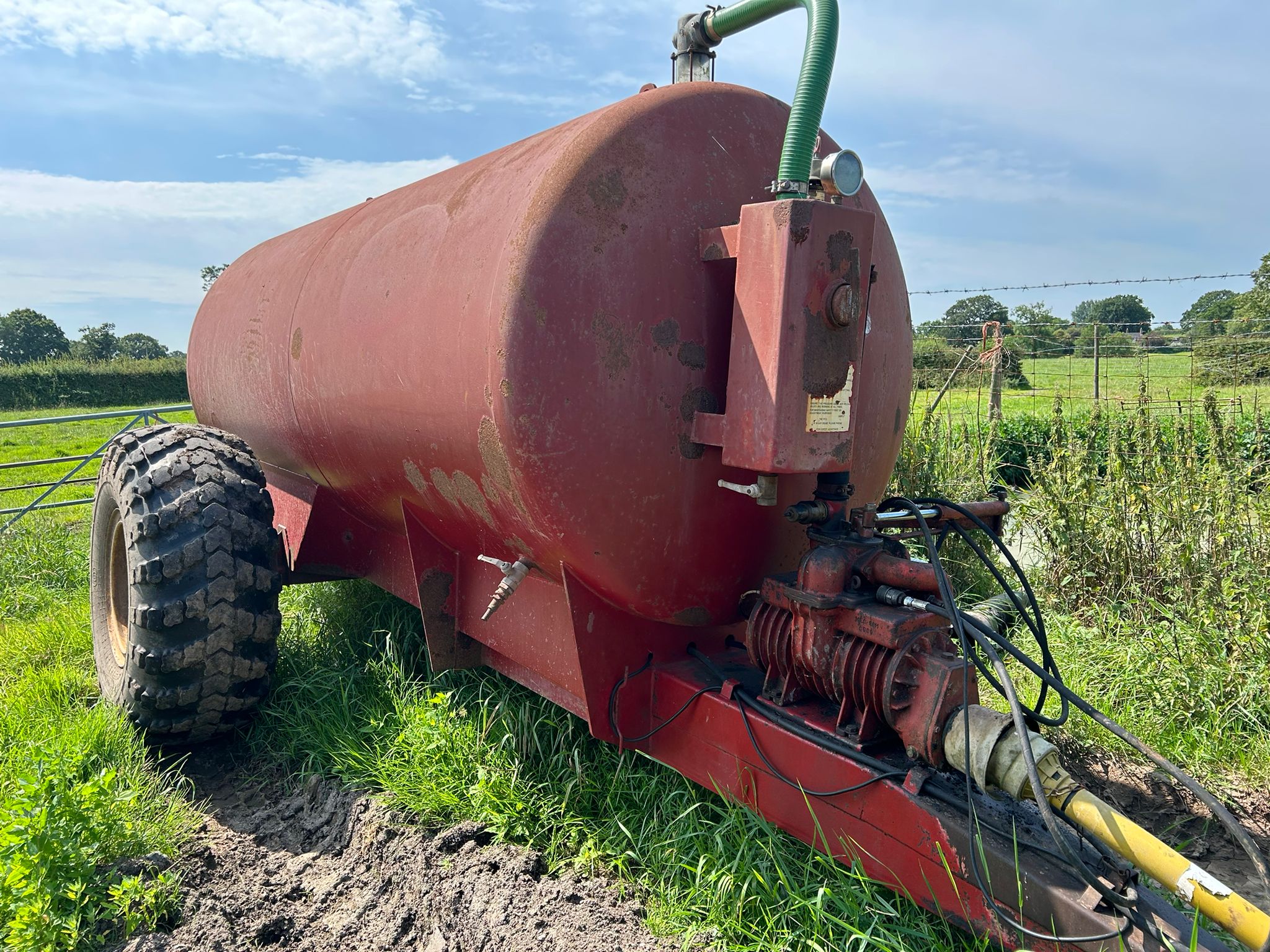 Machinery Dispersal Sale On Behalf of Mr R.G Woolley & Son – Market ...